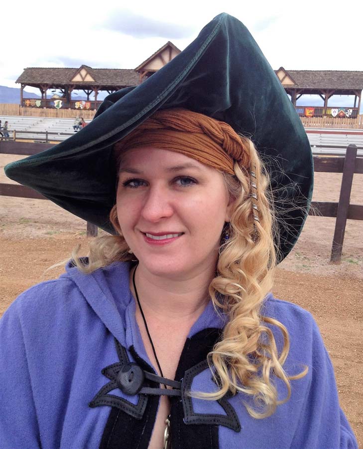 What to Wear at Renaissance Faire – A Beginner’s Guide – 2Morrows Dress